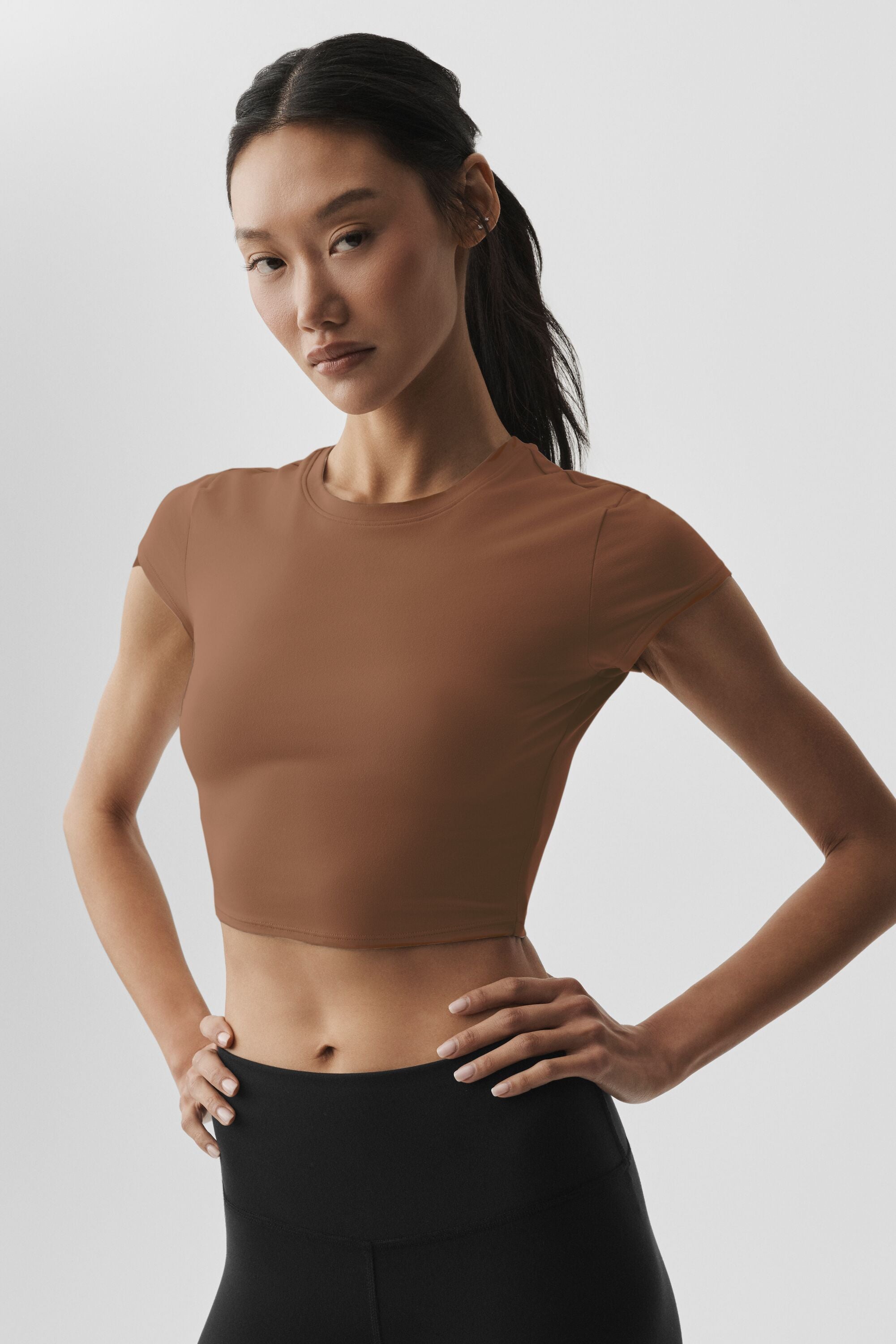 ALO ALO Soft Crop Finesse Short Sleeve Top